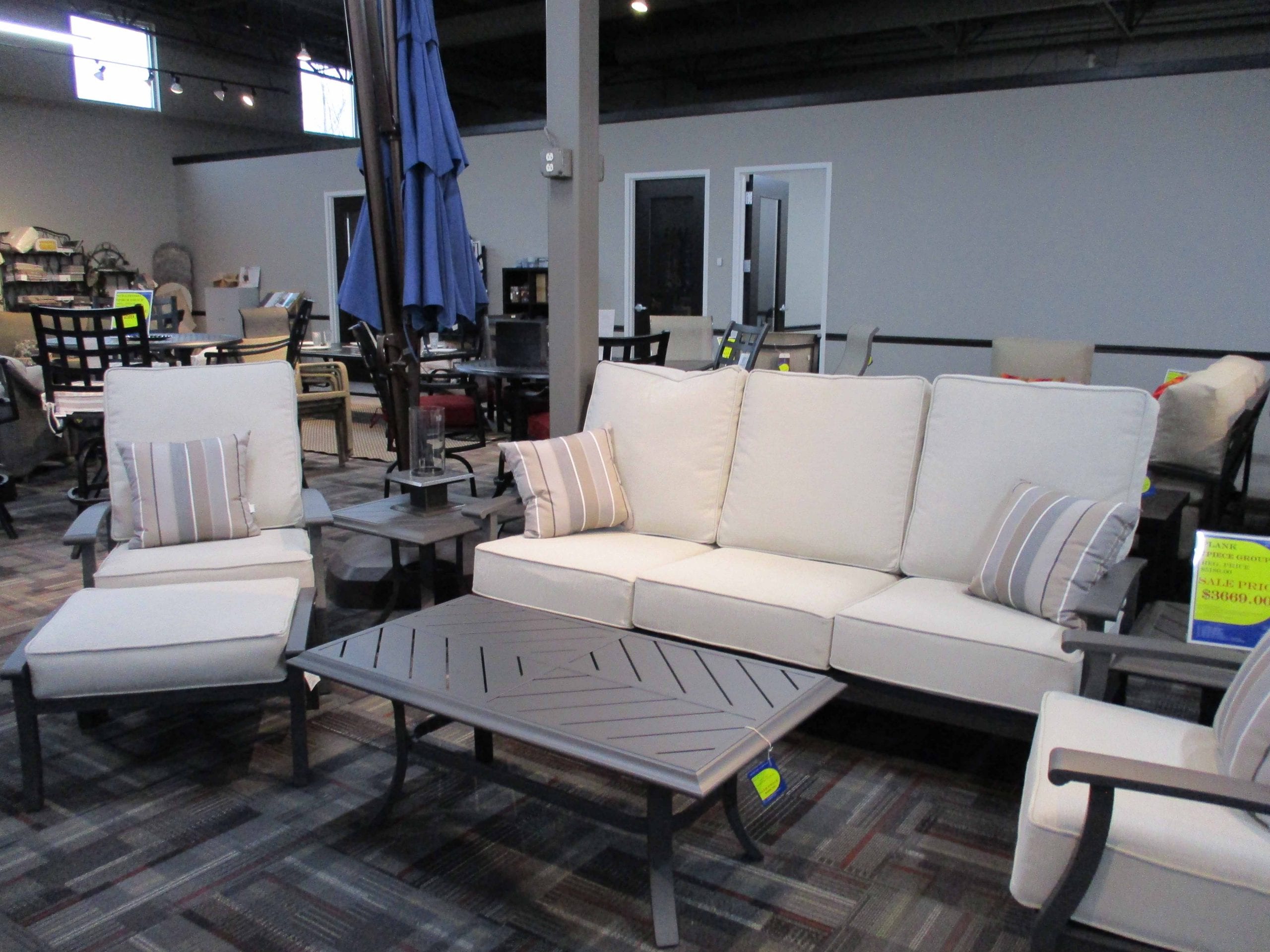 Fireplace Superstore - Urbandale, IA - Aluminum Plank Patio Set